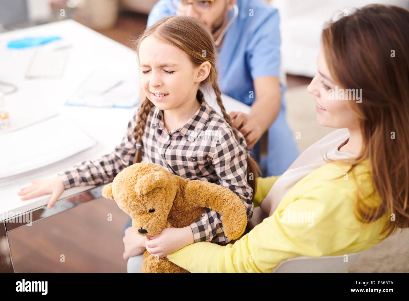 Back checking hi-res stock photography and images - Alamy