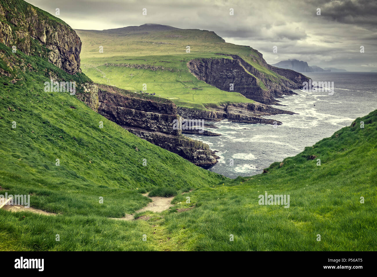 Mykinesholmur mykines hi-res stock photography and images - Alamy