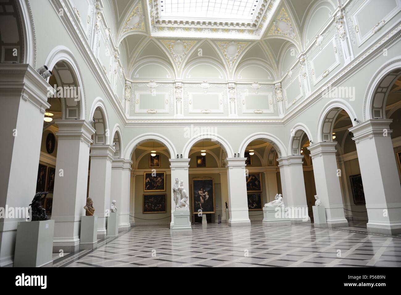 Hungary. Budapest. Museum of Fine Arts. Built by Albert Schickedanz ...