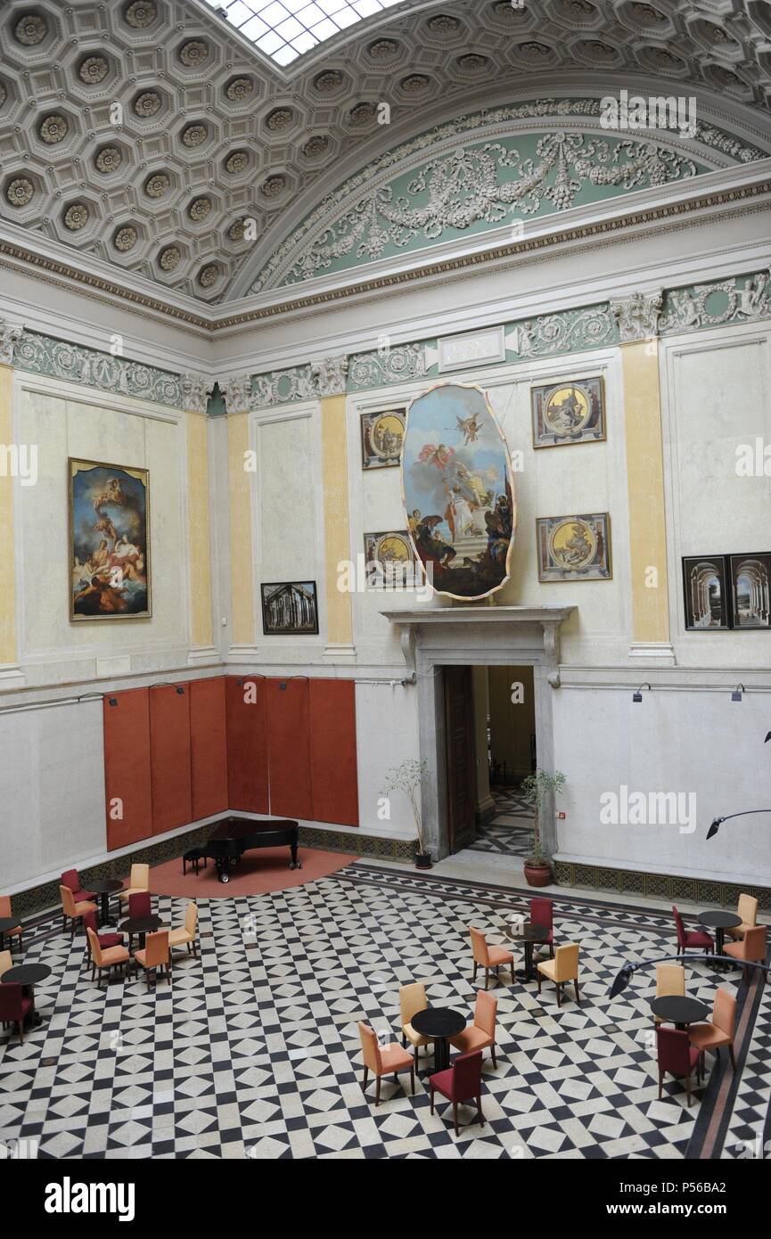 Hungary. Budapest. Museum of Fine Arts. Built by Albert Schickedanz ...