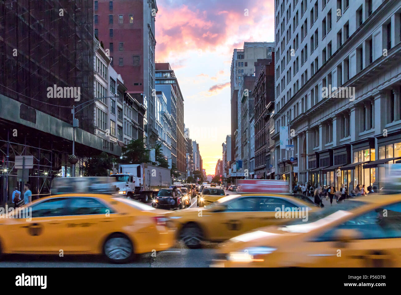 Moving sunset evening rush hour hi-res stock photography and images - Alamy