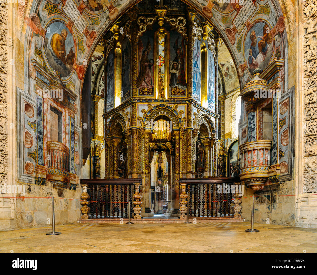 Tomar castle hi-res stock photography and images - Alamy