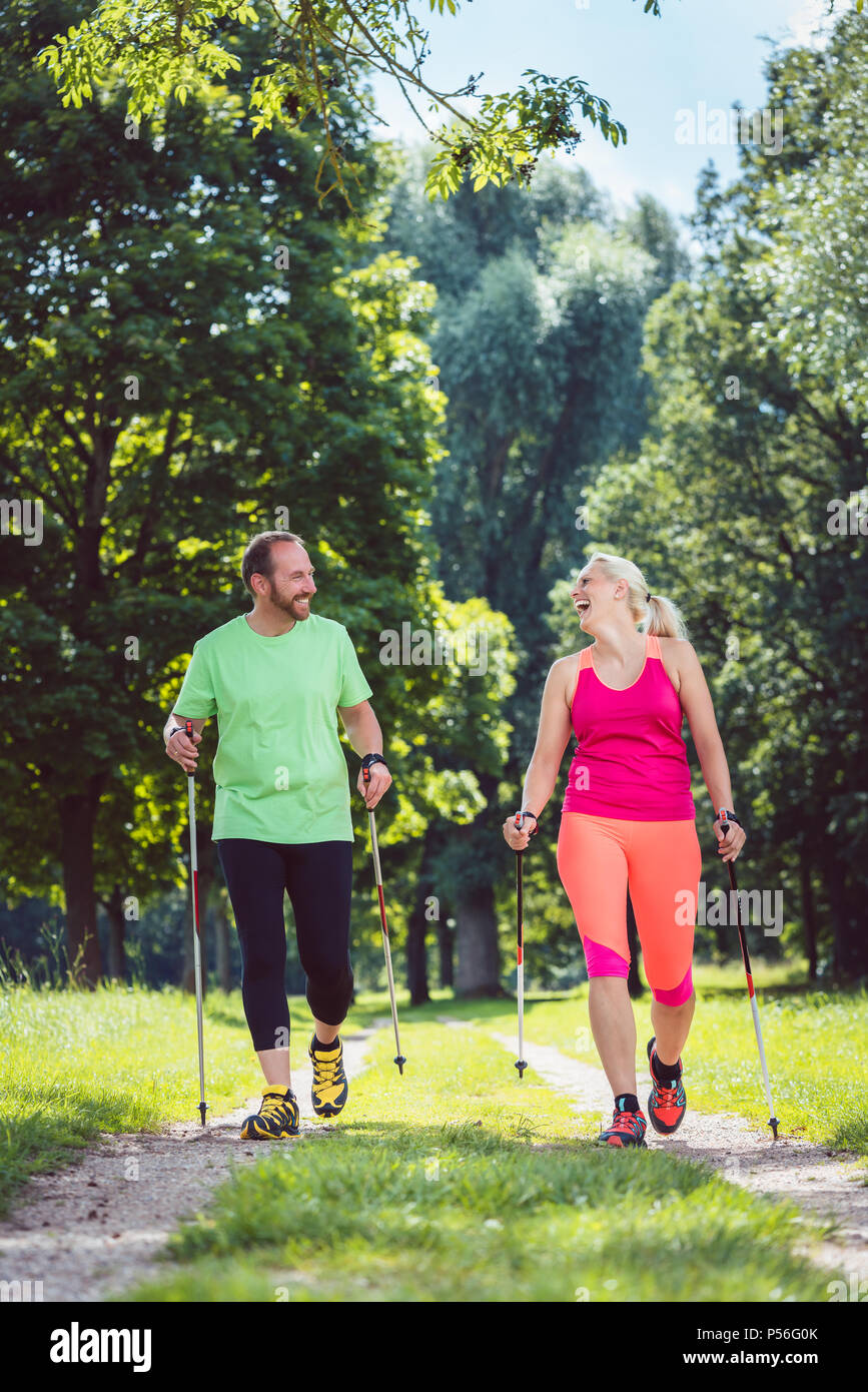 Man woman walking fitness hi-res stock photography and images - Alamy