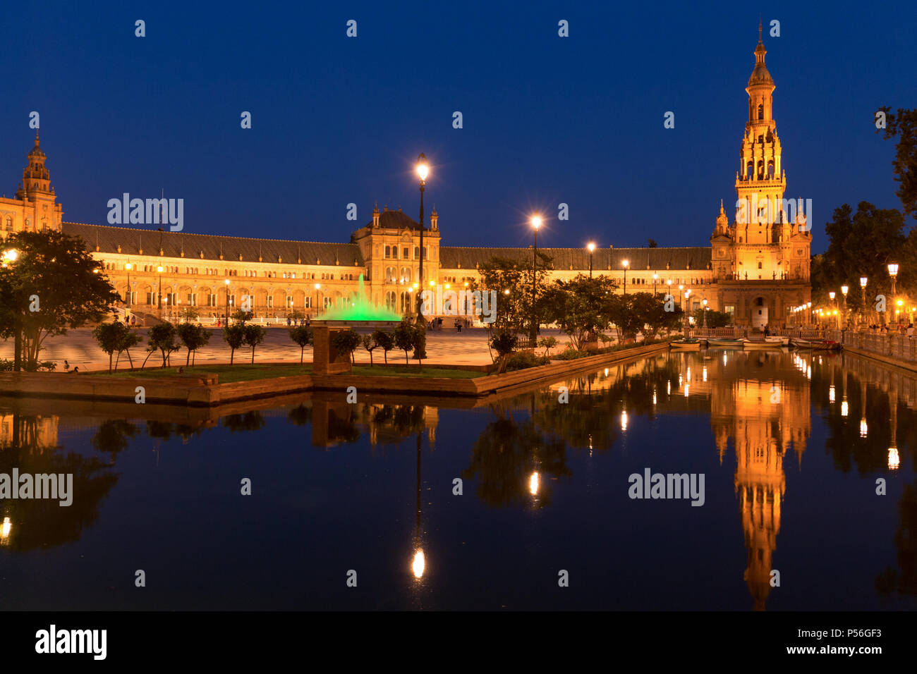 Night view of the Plaza de Espana in Sevilla, Andalusia,Spain Stock ...