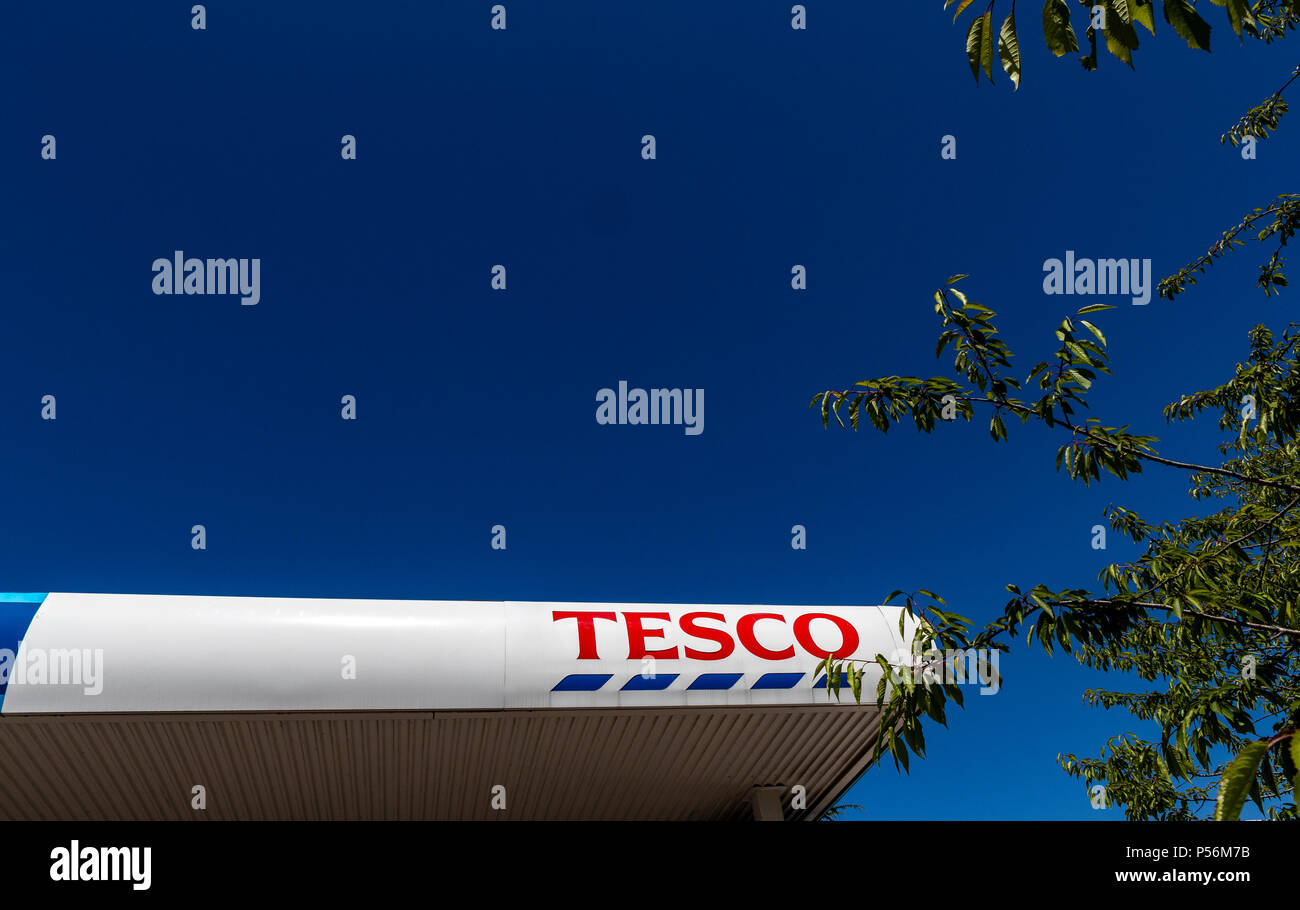 Tesco stores, Lydney, Gloucestershire Stock Photo - Alamy