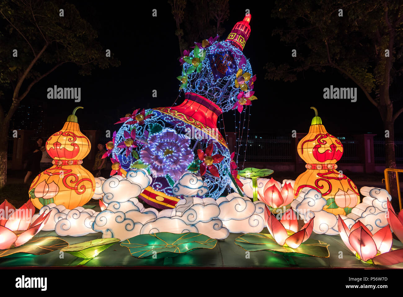 Lotus lantern festival lanterns hi-res stock photography and images - Alamy
