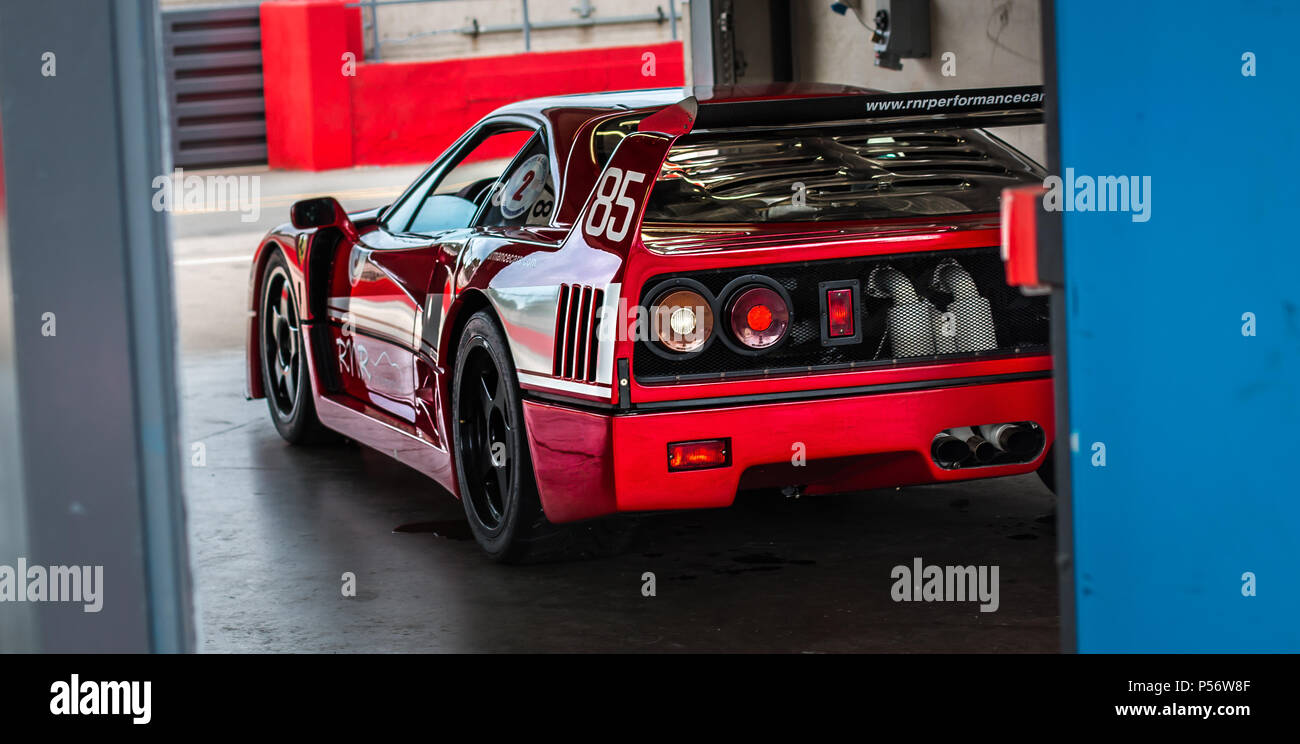 Ferrari f40 hi-res stock photography and images - Alamy