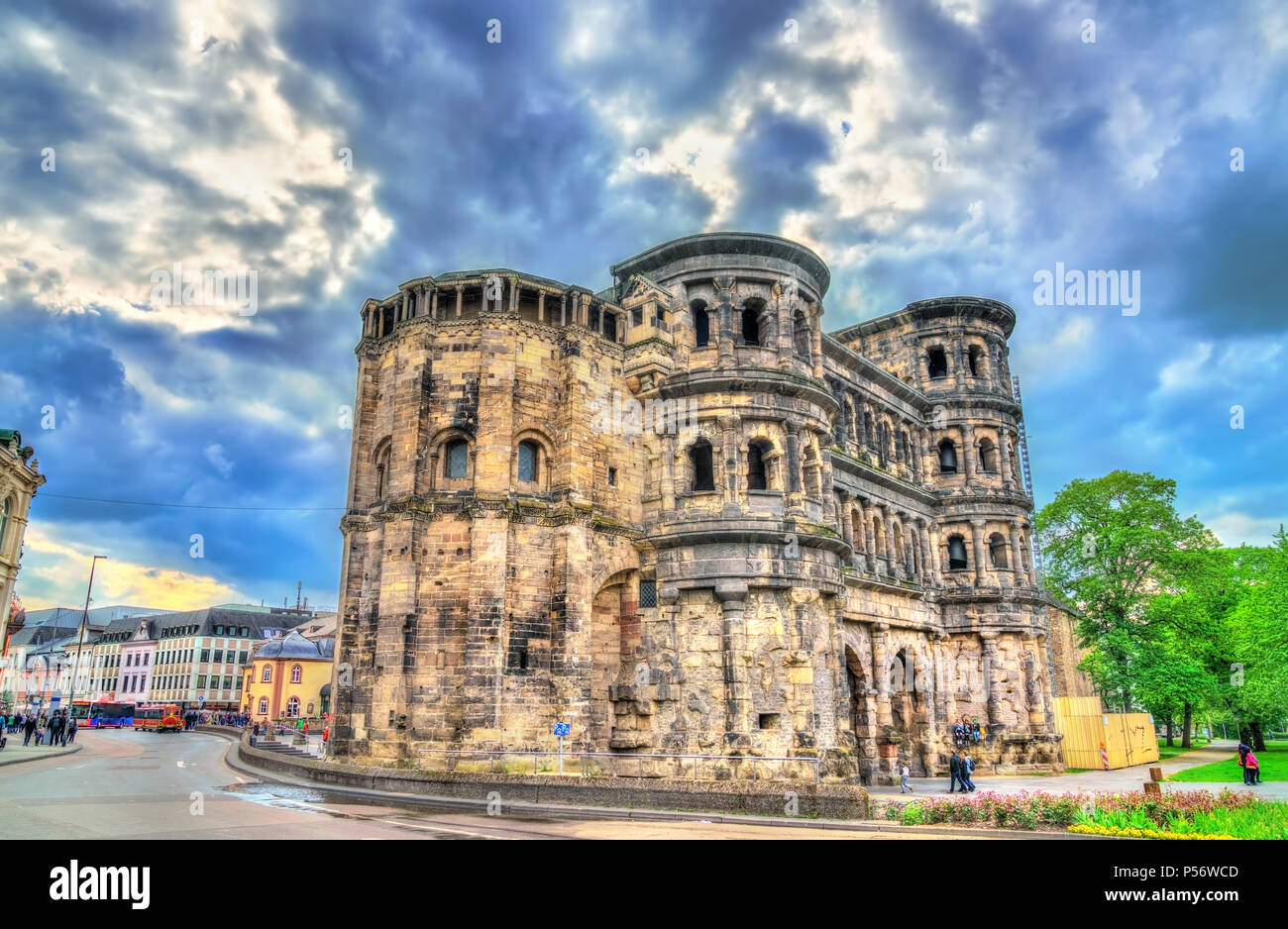 Ancient roman defense tower hi-res stock photography and images - Alamy