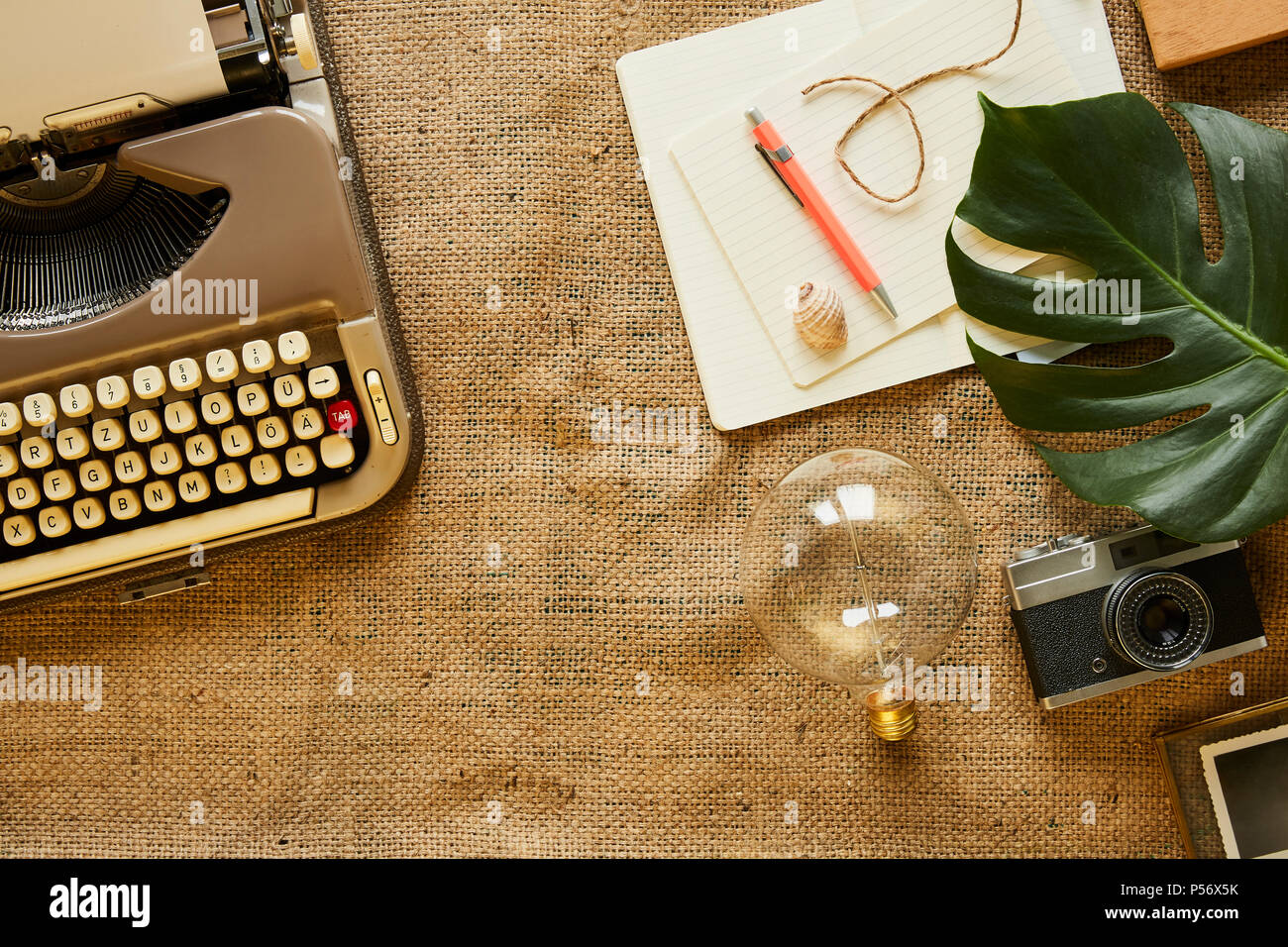 Vintage scenery hi-res stock photography and images - Alamy