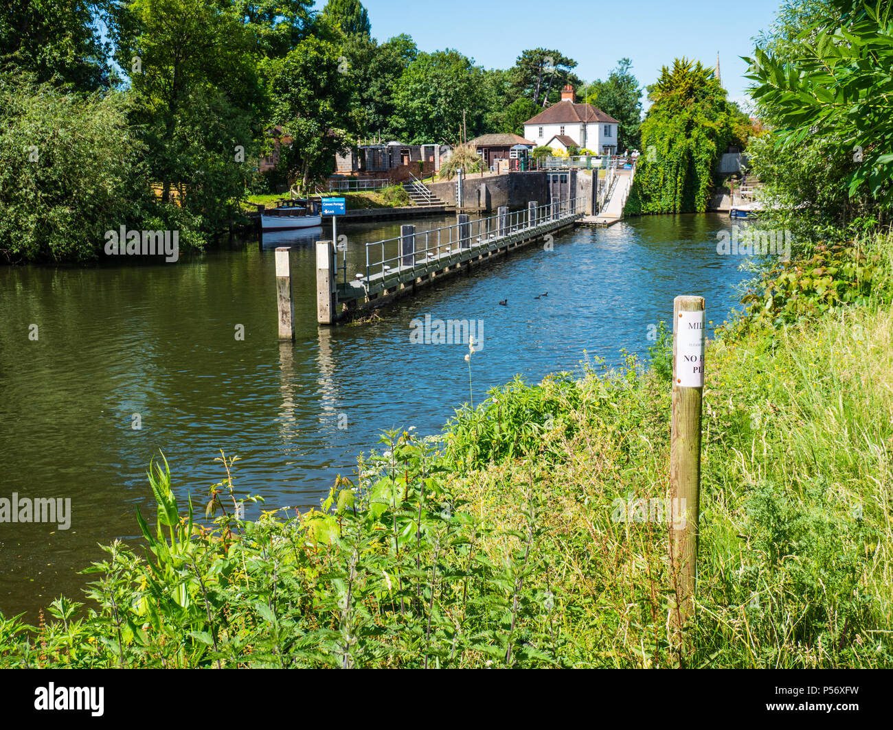 Marlow Lock, River Thames, Marlow, Buckinghamshire, England, UK, GB ...