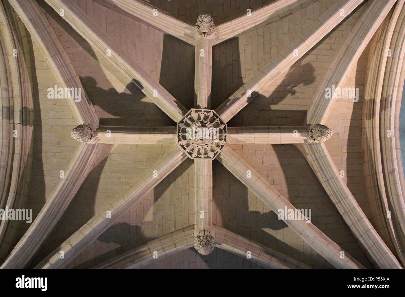 Voute nervure hi-res stock photography and images - Alamy