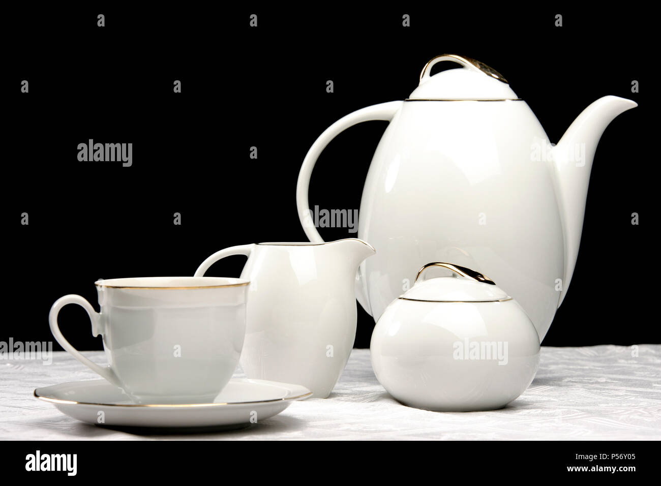White ceramic tea set hi-res stock photography and images - Alamy