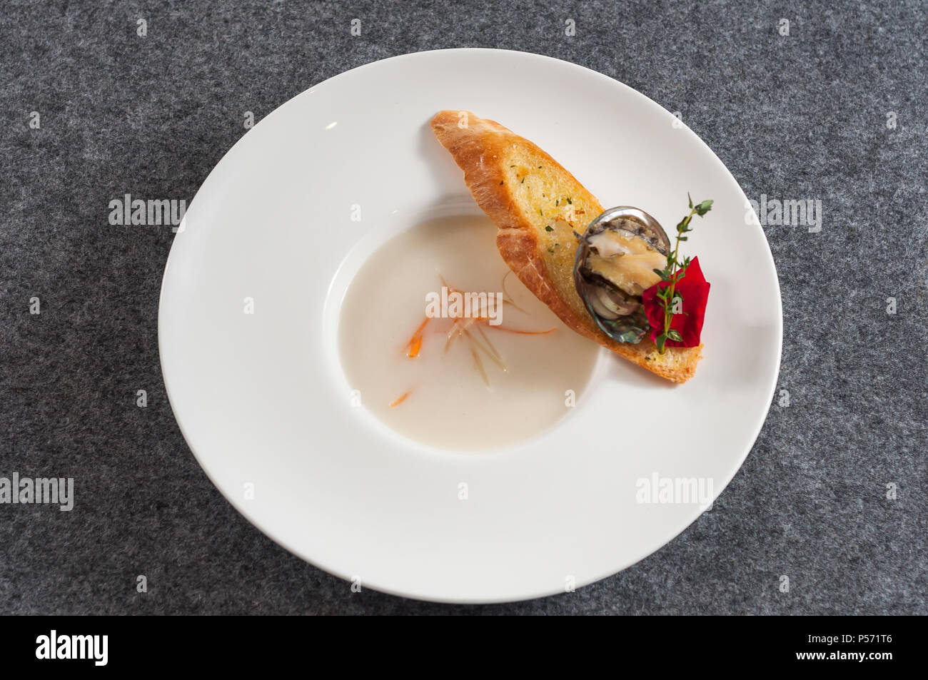 Abalone of the plate hi-res stock photography and images - Alamy
