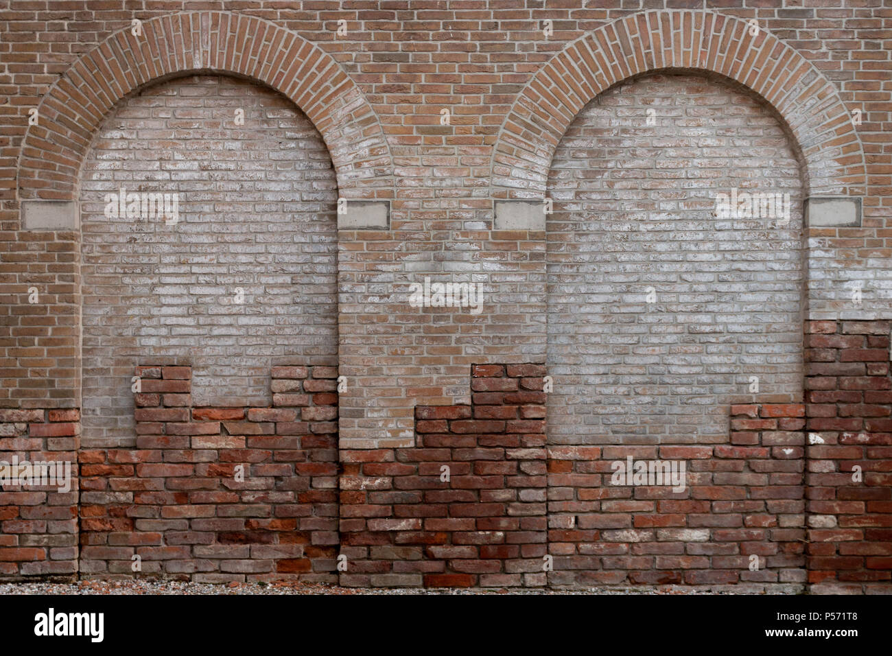 Brick stone arches hi-res stock photography and images - Alamy