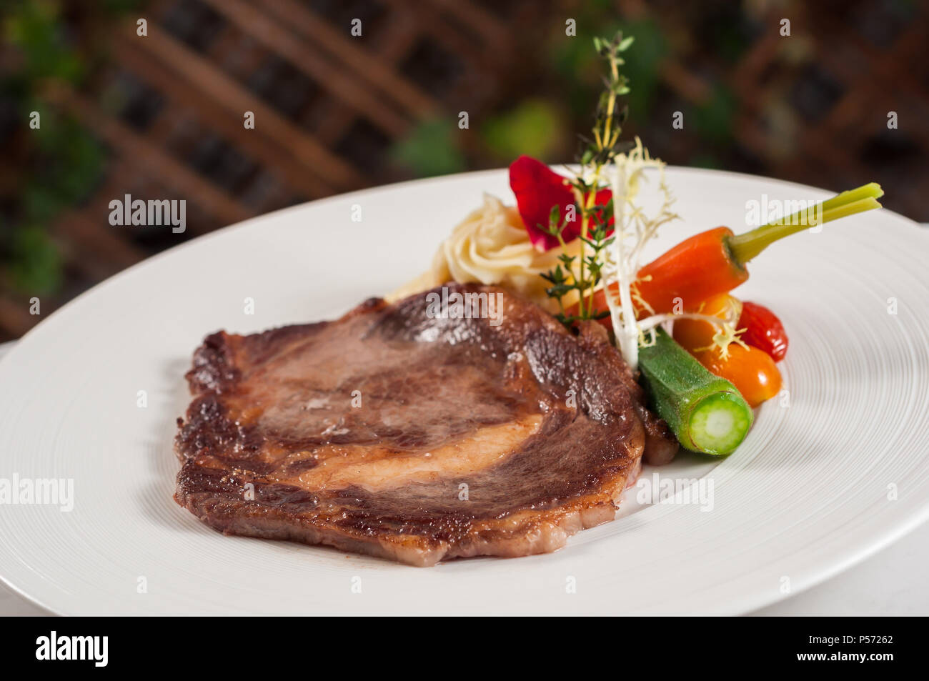 steak with vegetable Stock Photo - Alamy