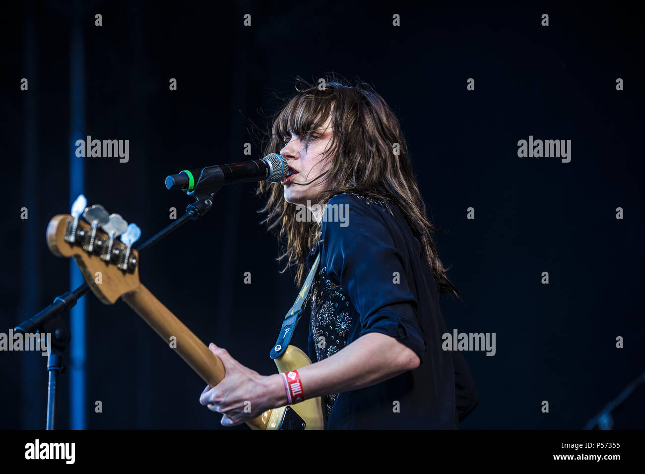 Paz bass player hi-res stock photography and images - Alamy