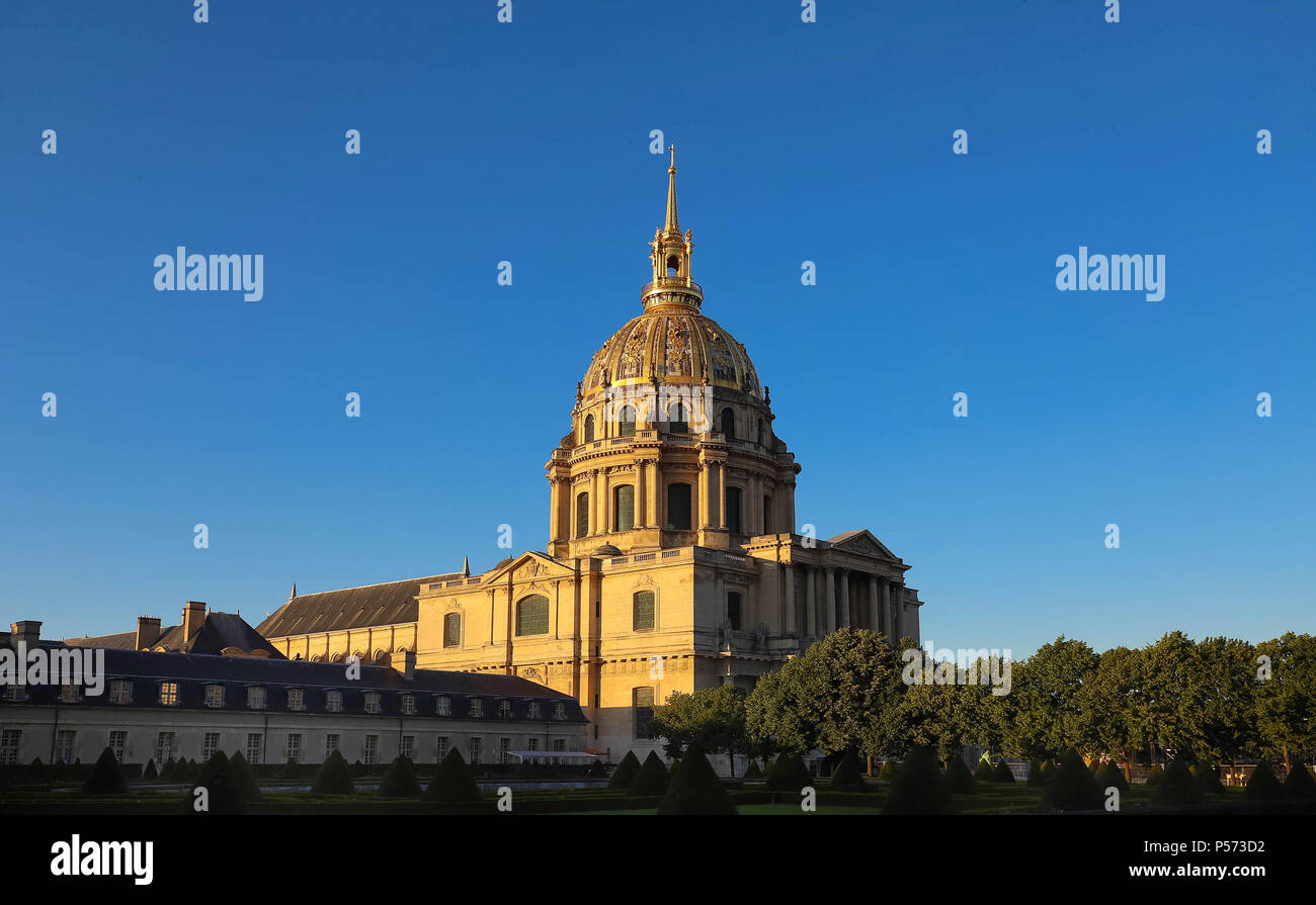 Chapel of Saint-Louis-des-Invalides 1679 in Les Invalides National ...