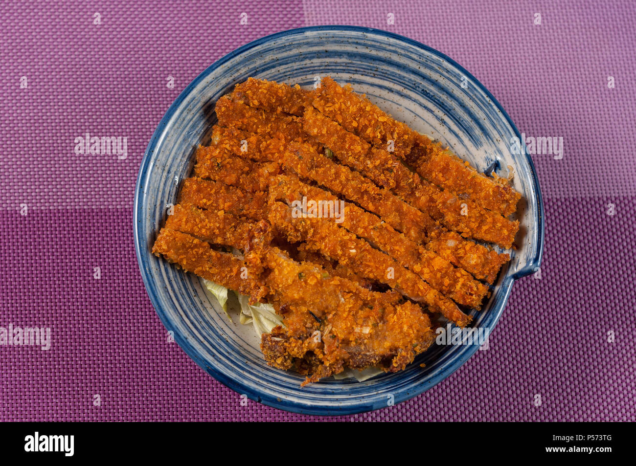 Fried crisp chicken Stock Photo - Alamy