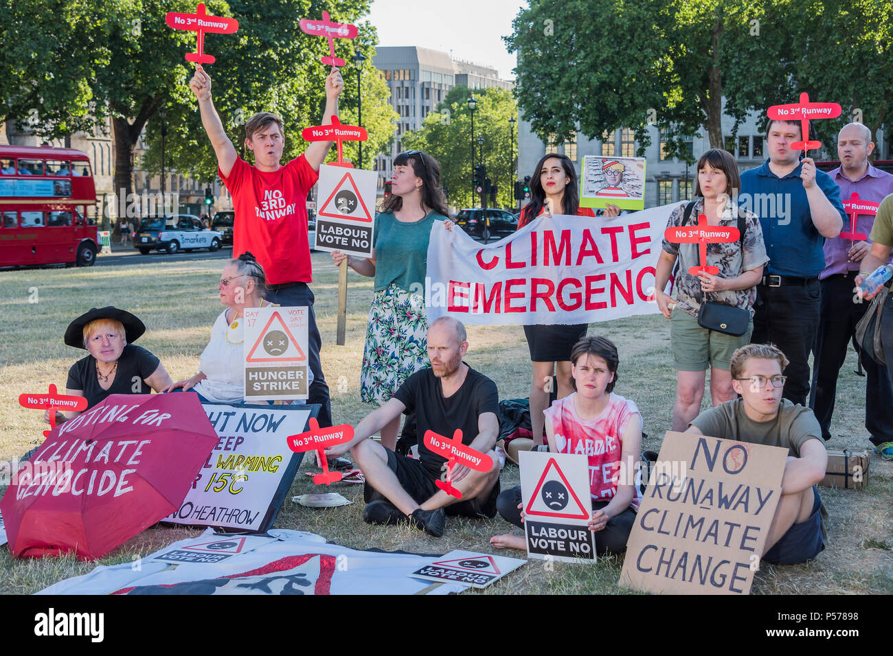 Stop heathrow expansion hi-res stock photography and images - Alamy