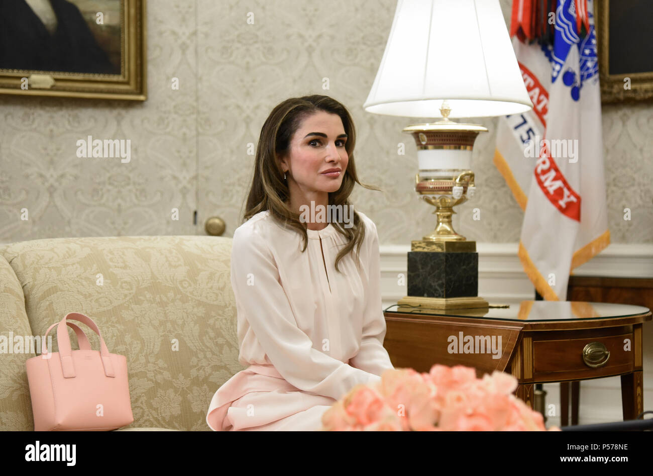 Queen rania of jordan hi-res stock photography and images - Alamy
