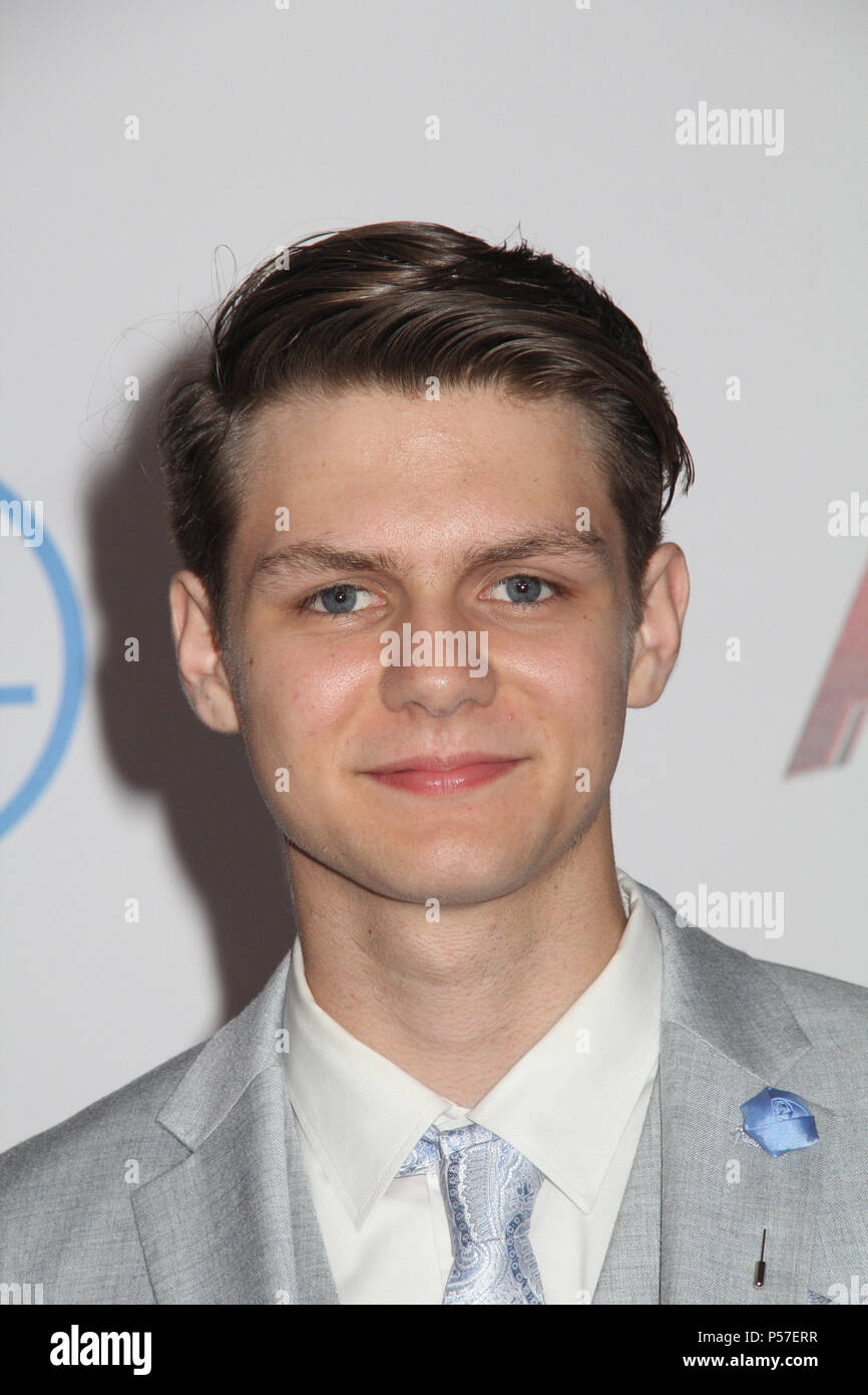 Los Angeles, California, USA. 25th June, 2018. Ty Simpkins 06/25/2018 ...