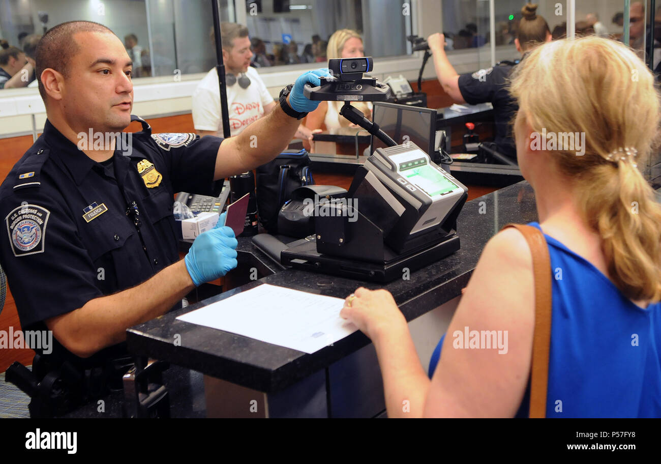 Orlando, Florida, USA. 25th June, 2018. A U.S. Customs and Border ...