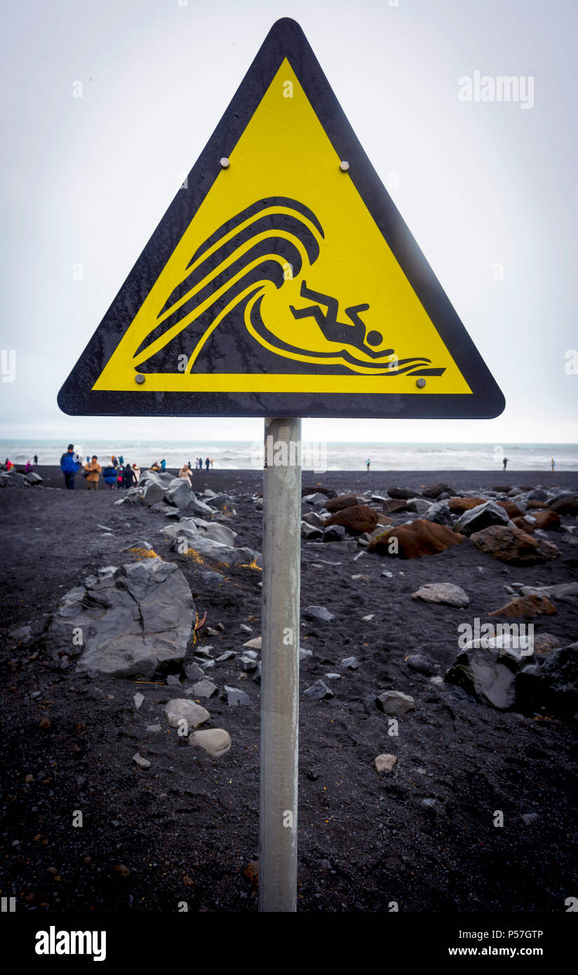 Tsunami waves hi-res stock photography and images - Alamy