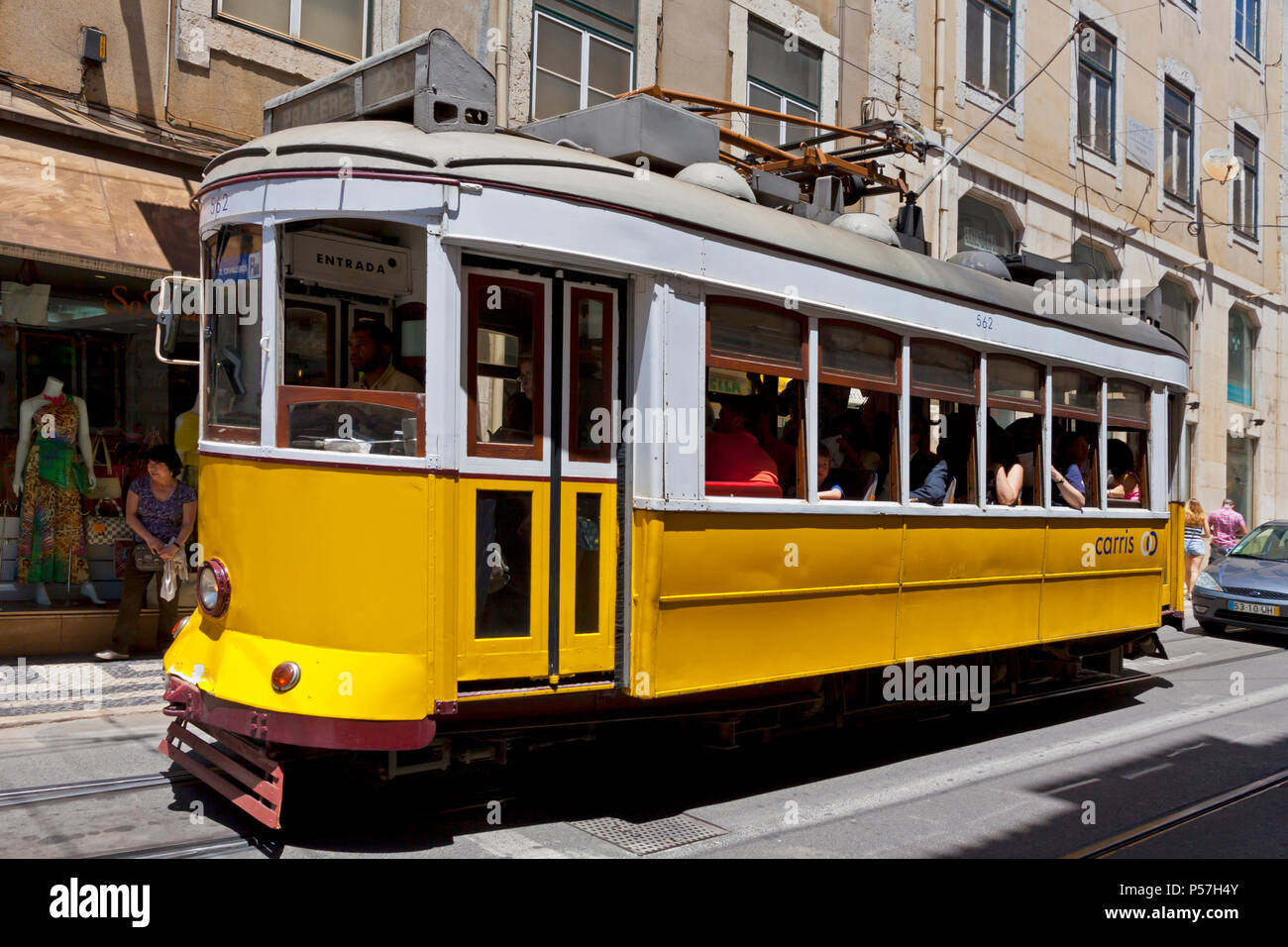 Yellow street tram railway train hi-res stock photography and images ...