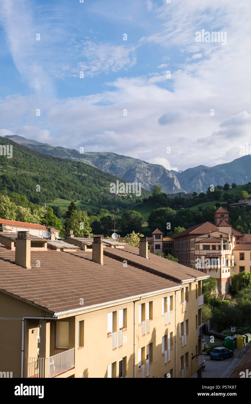 Núria valley hi-res stock photography and images - Alamy