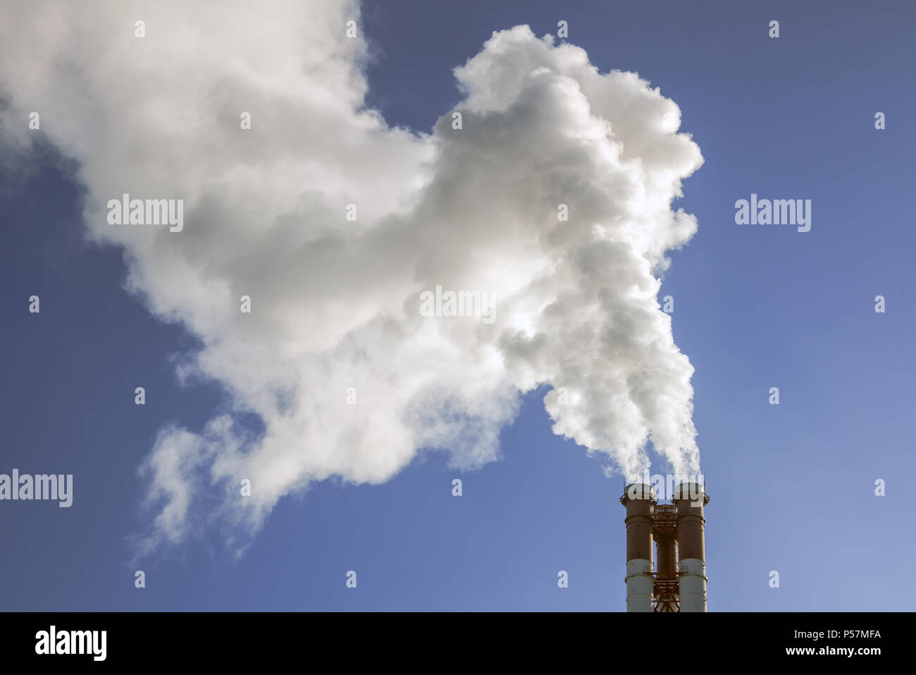 Factory pipes hi-res stock photography and images - Alamy