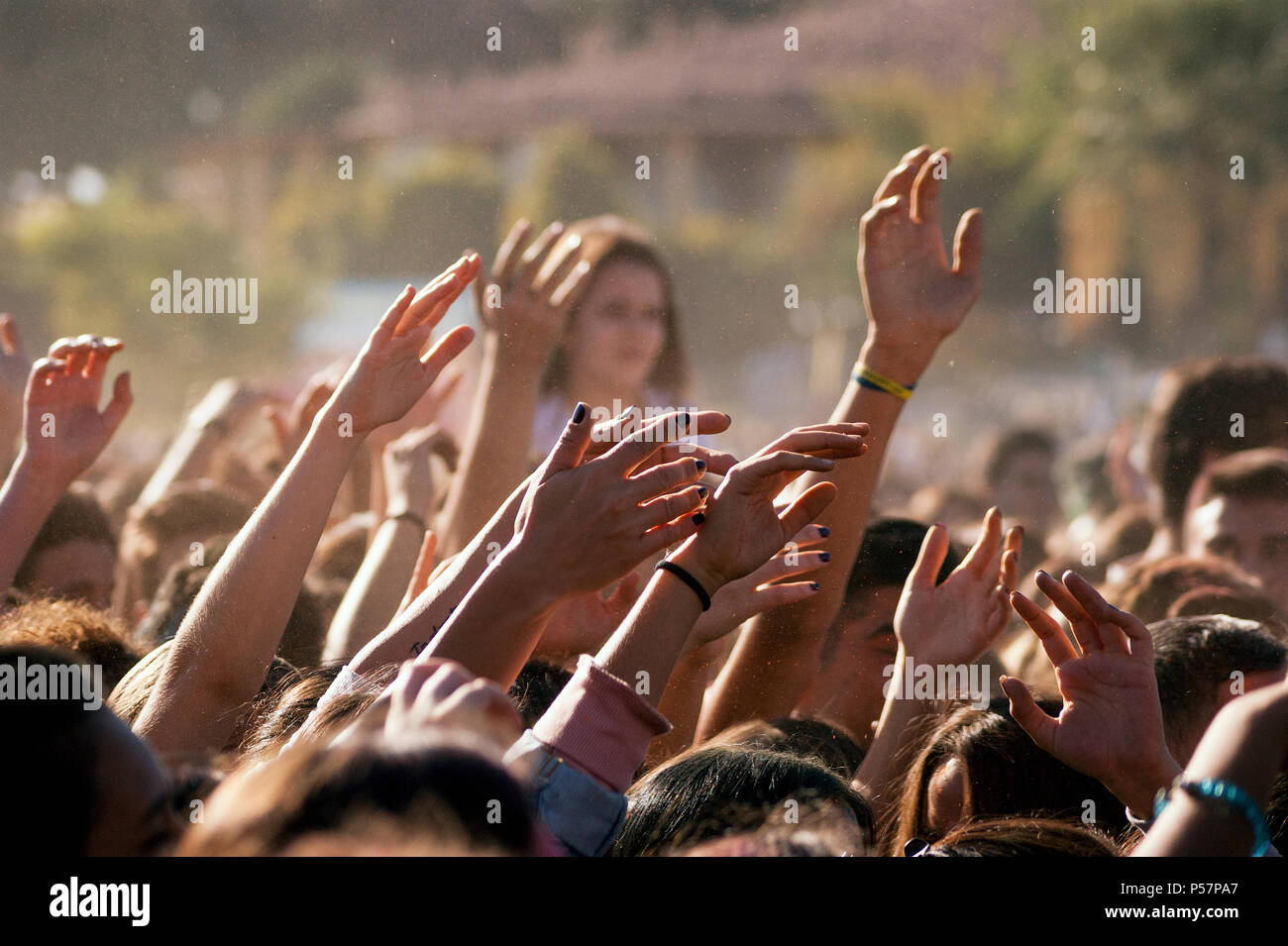 Day time concert hi-res stock photography and images - Alamy