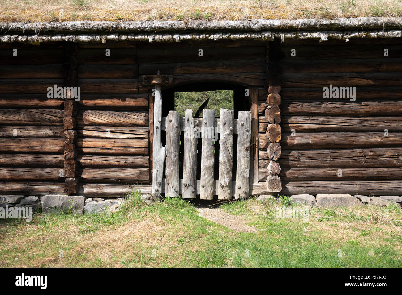 Old construction materials hi-res stock photography and images - Alamy