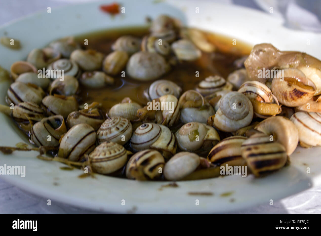 Cooked snails hi-res stock photography and images - Alamy