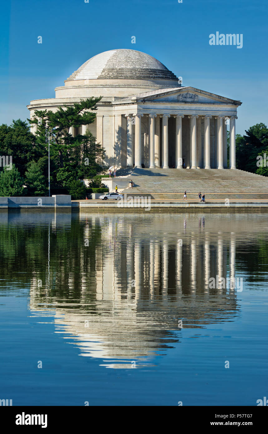 Thomas jefferson memorial pillars washington dc hi-res stock ...