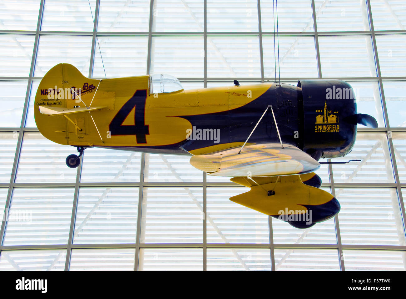 Gee bee hi-res stock photography and images - Alamy