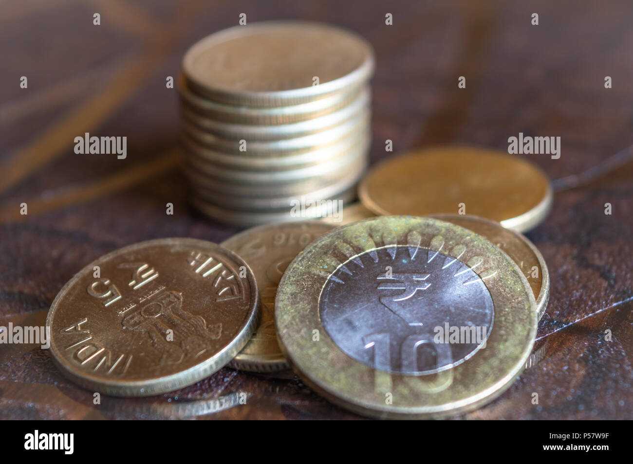 Indian five rupee coin hi-res stock photography and images - Alamy