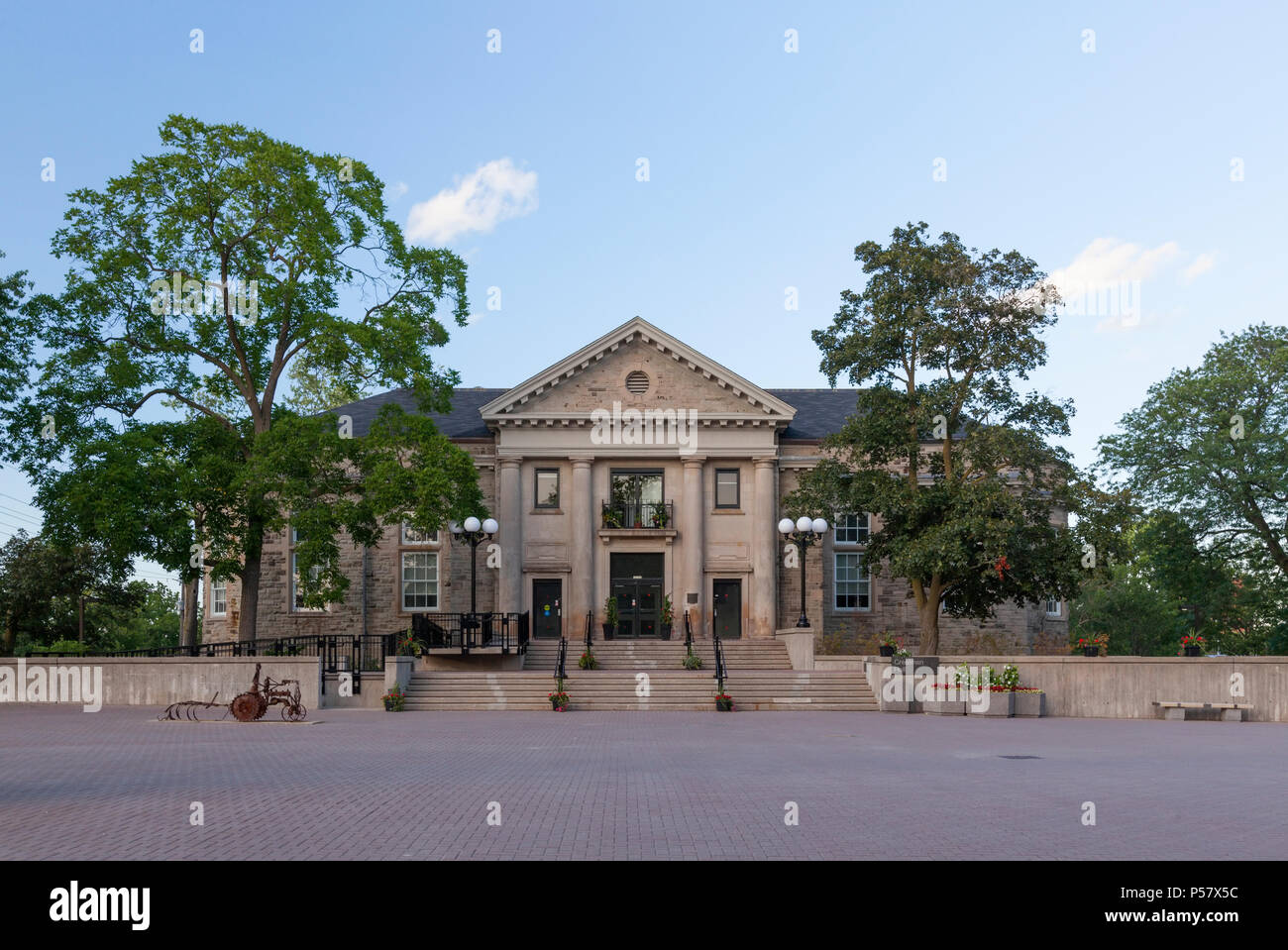 U hall hi-res stock photography and images - Alamy