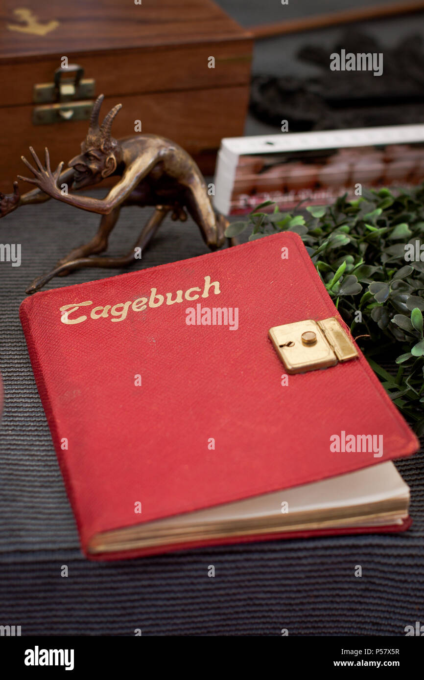 Red diary hi-res stock photography and images - Alamy