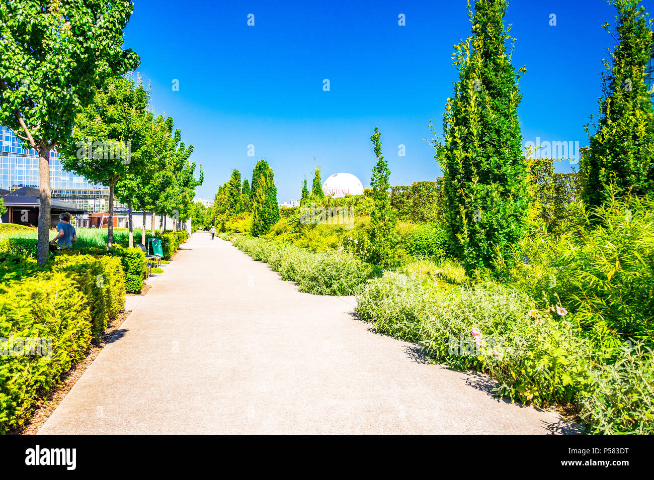 Parc Andre Citron in Paris, France Stock Photo - Alamy