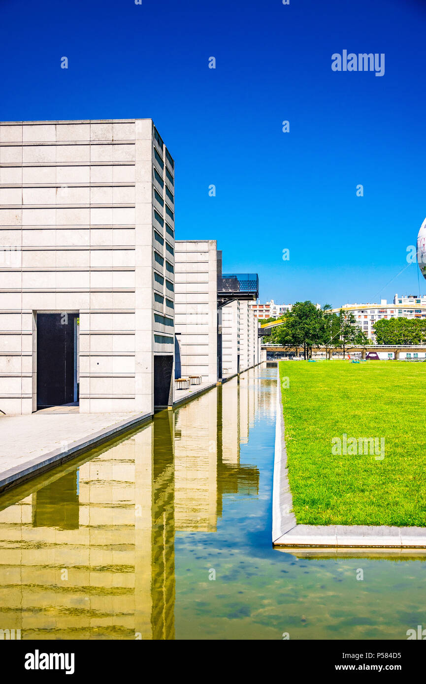 Parc Andre Citron in Paris, France Stock Photo - Alamy
