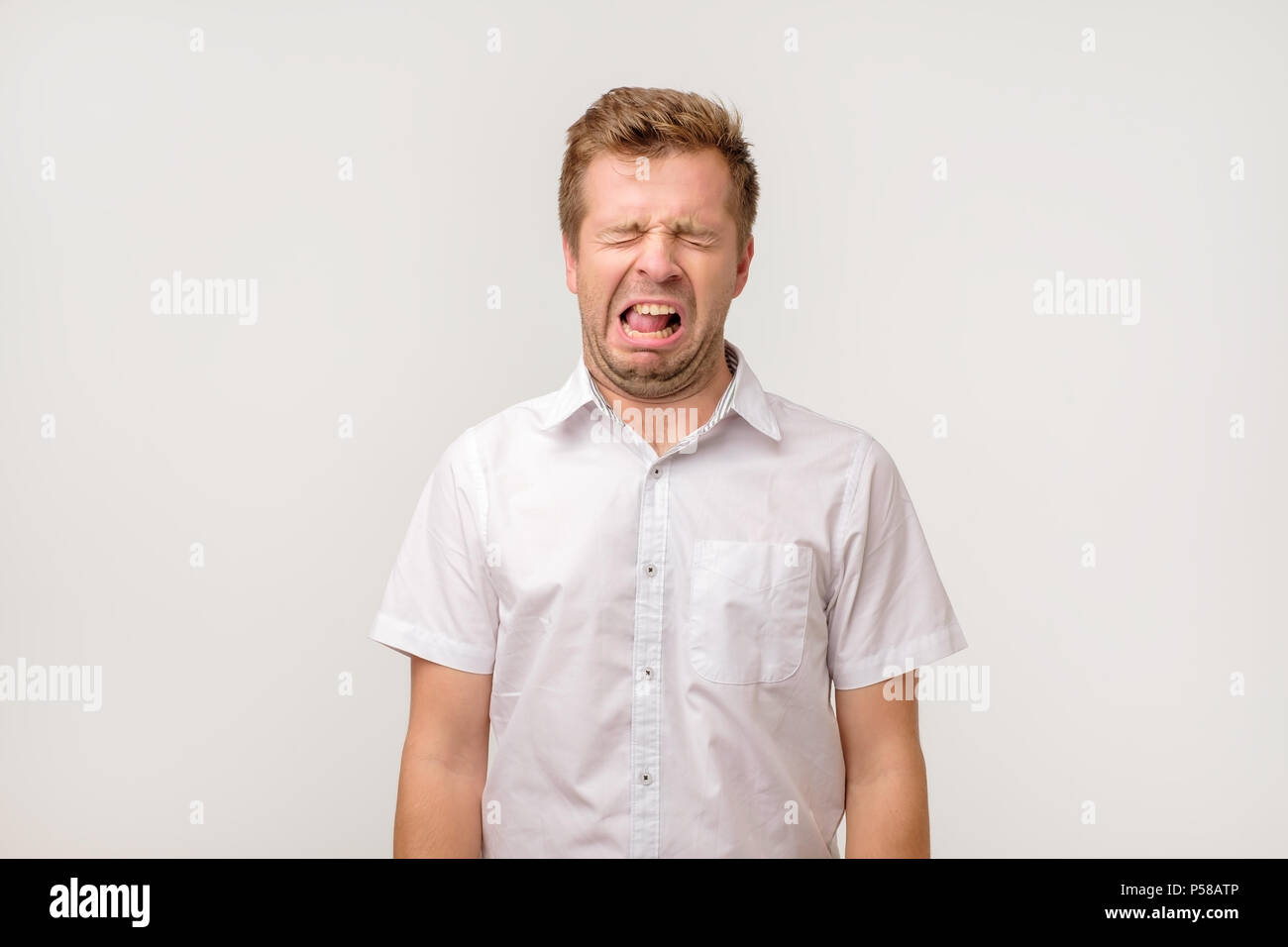 Man crying wife hi-res stock photography and images - Alamy