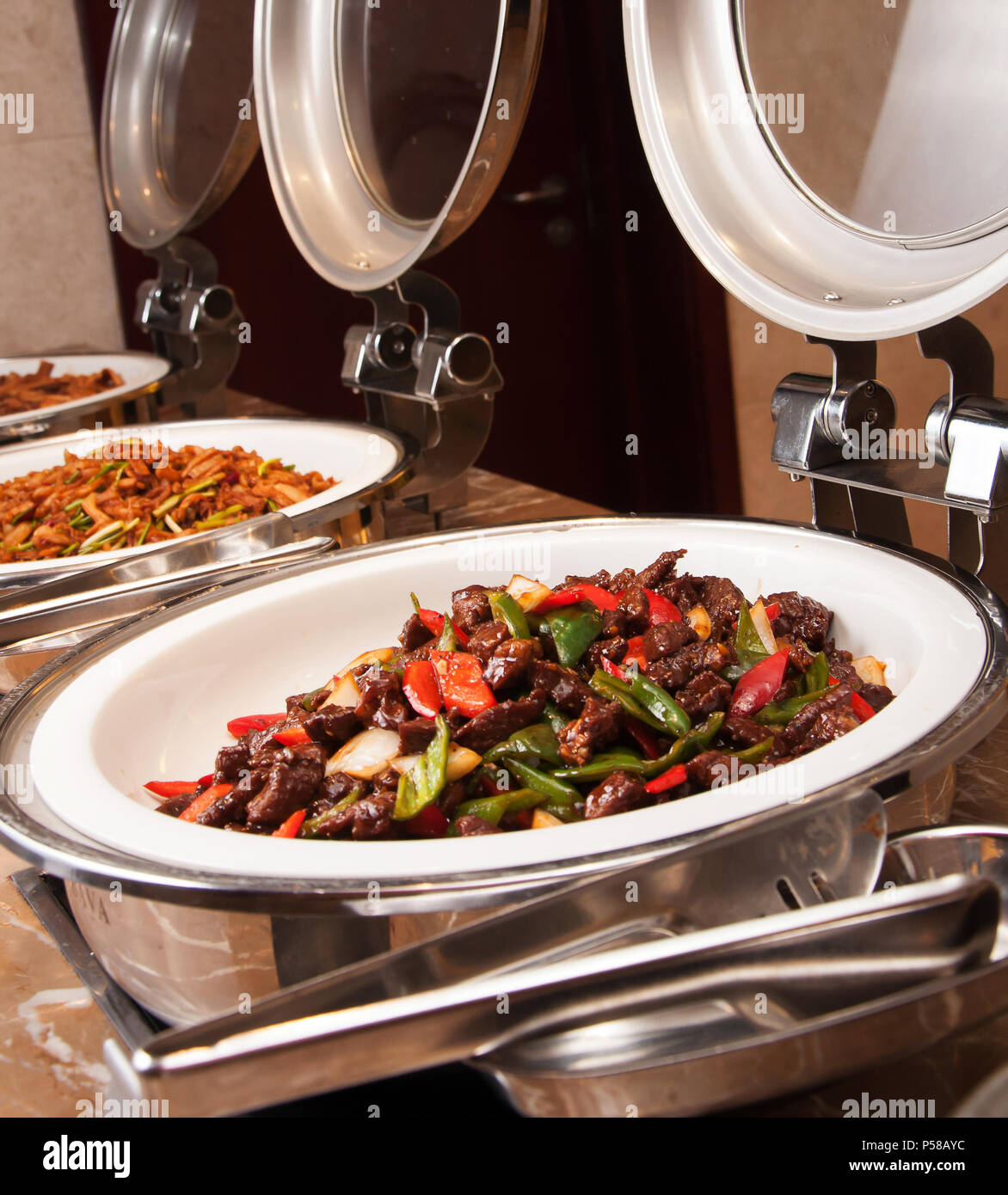 Chinese cuisine-Sauteed Beef Fillet with Black Pepper Stock Photo - Alamy