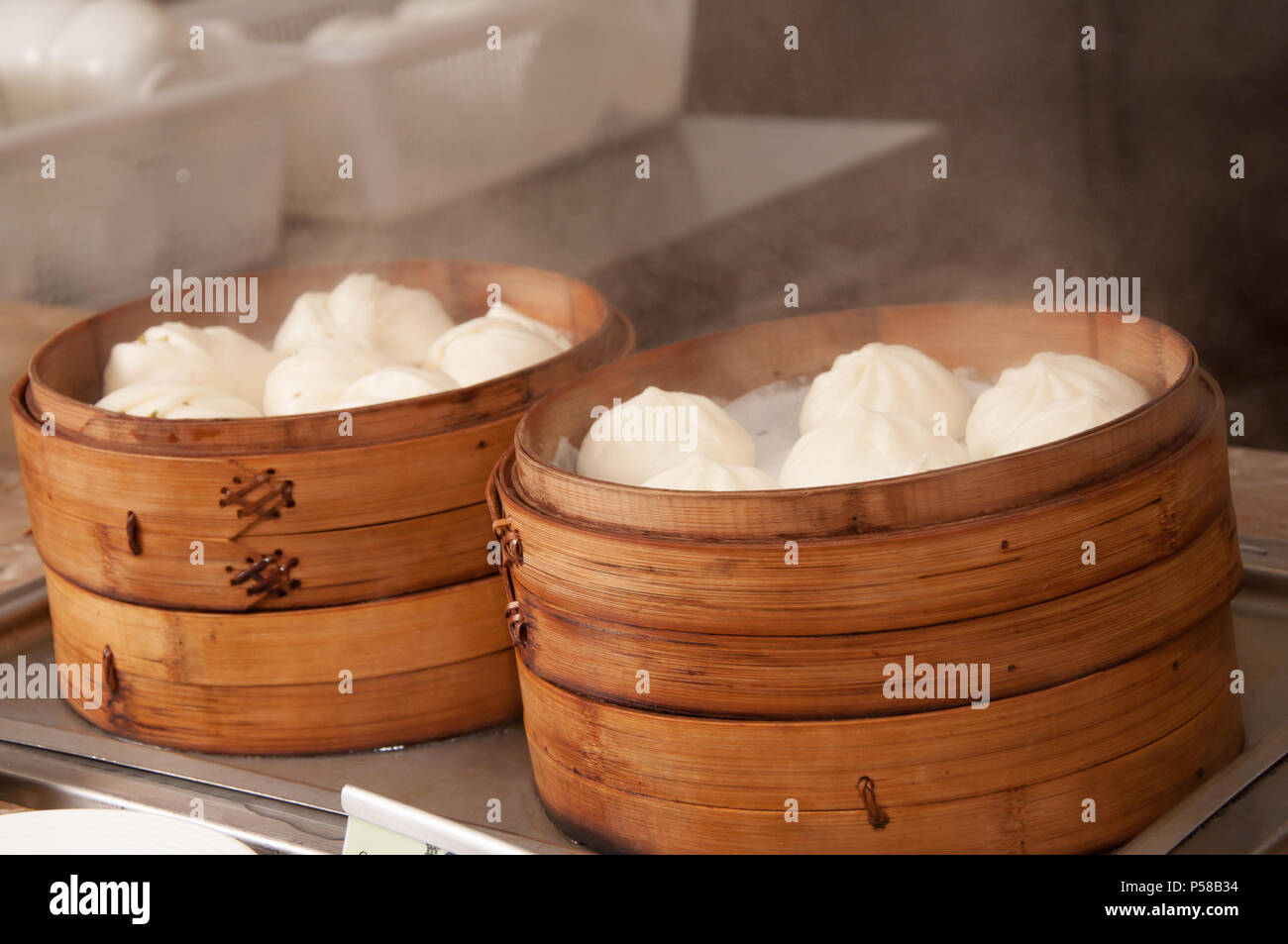 Chinese cuisine-Steamed stuffed bun Stock Photo - Alamy
