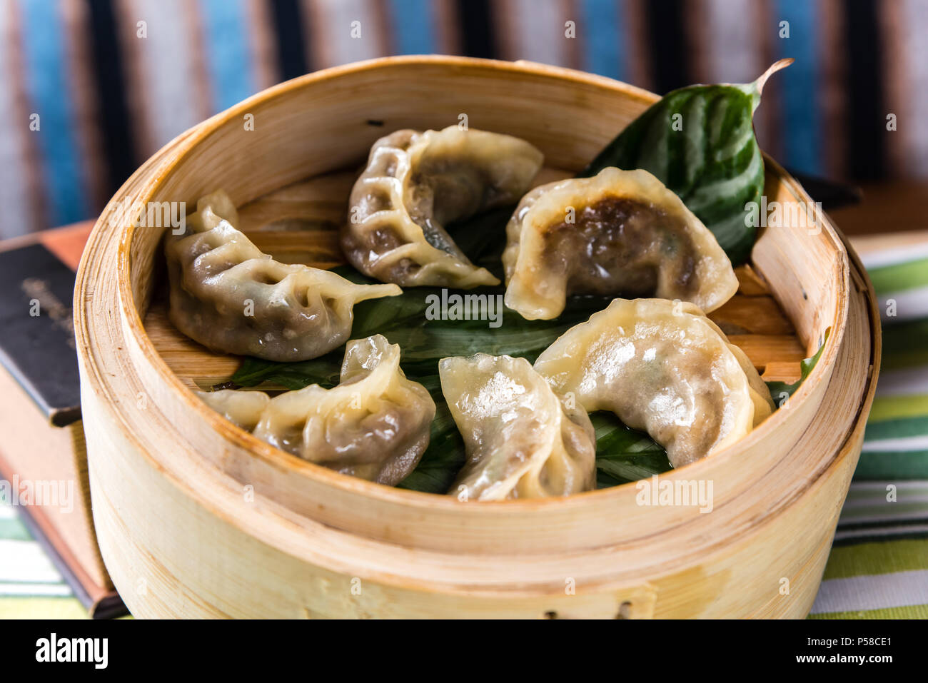 Steamed korean dumpling hi-res stock photography and images - Alamy