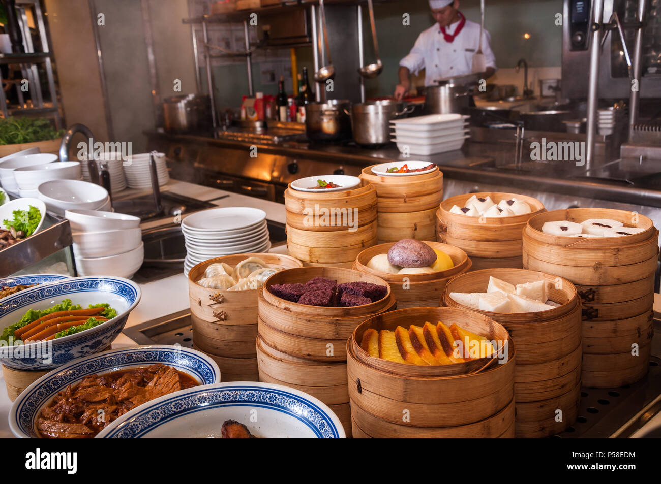 Sumptuous meal restaurant hi-res stock photography and images - Alamy
