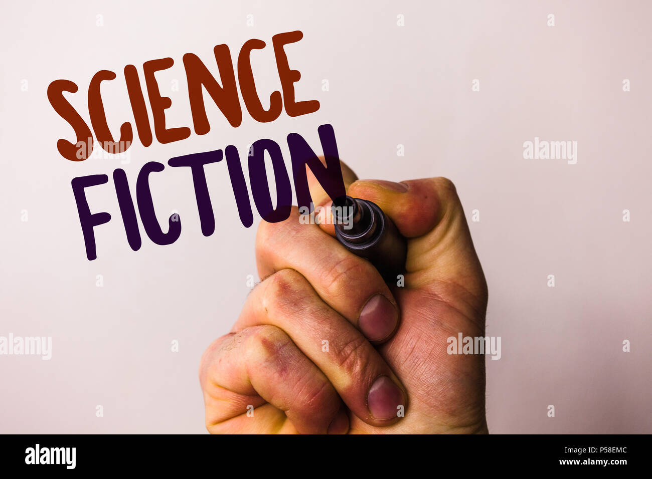 Alienship hi-res stock photography and images - Alamy