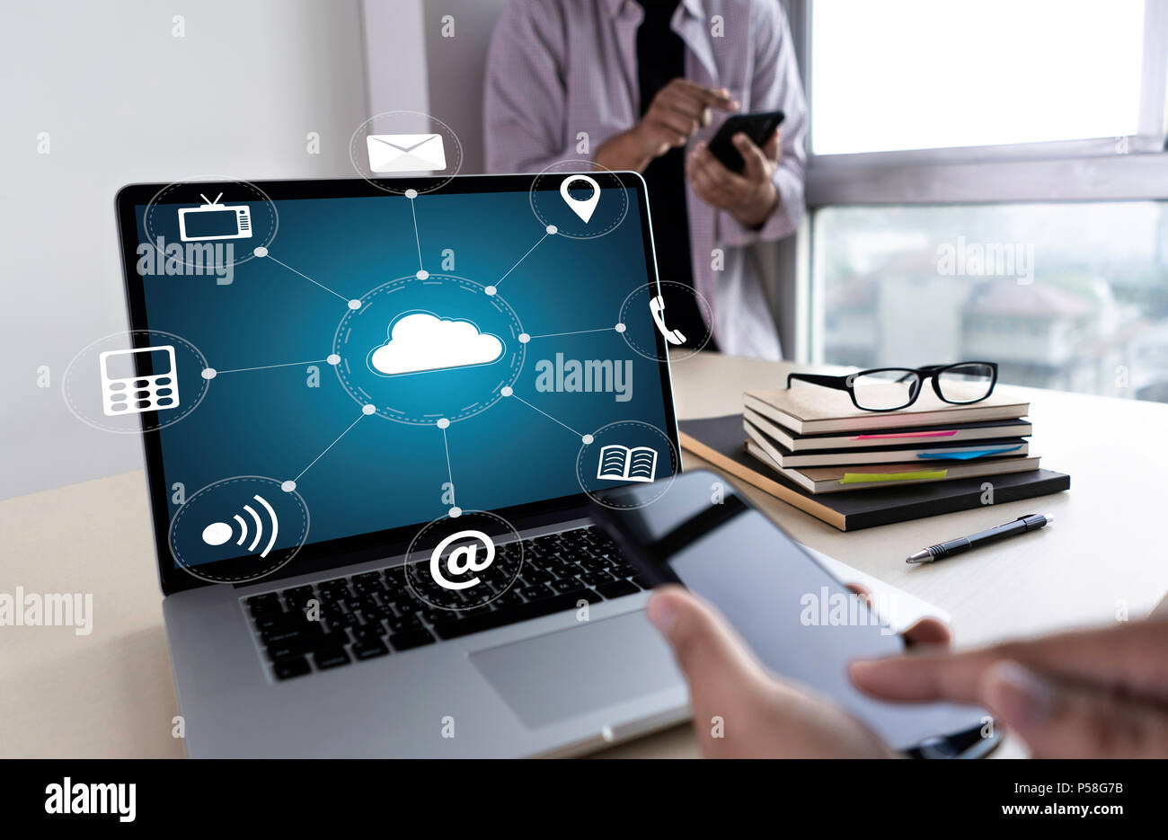 Cloud Computing diagram Network Data Storage Technology Service Stock Photo - Alamy