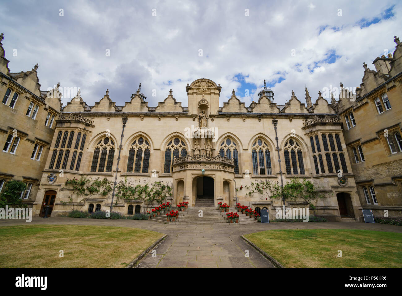 Beautiful oriel hi-res stock photography and images - Alamy