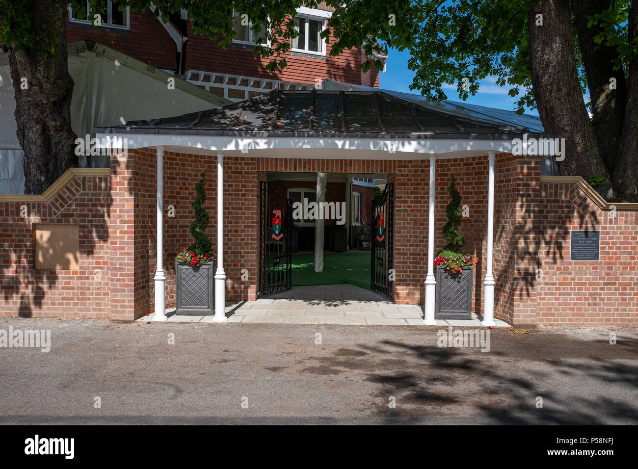 Brick built entrance leander club hi-res stock photography and images ...