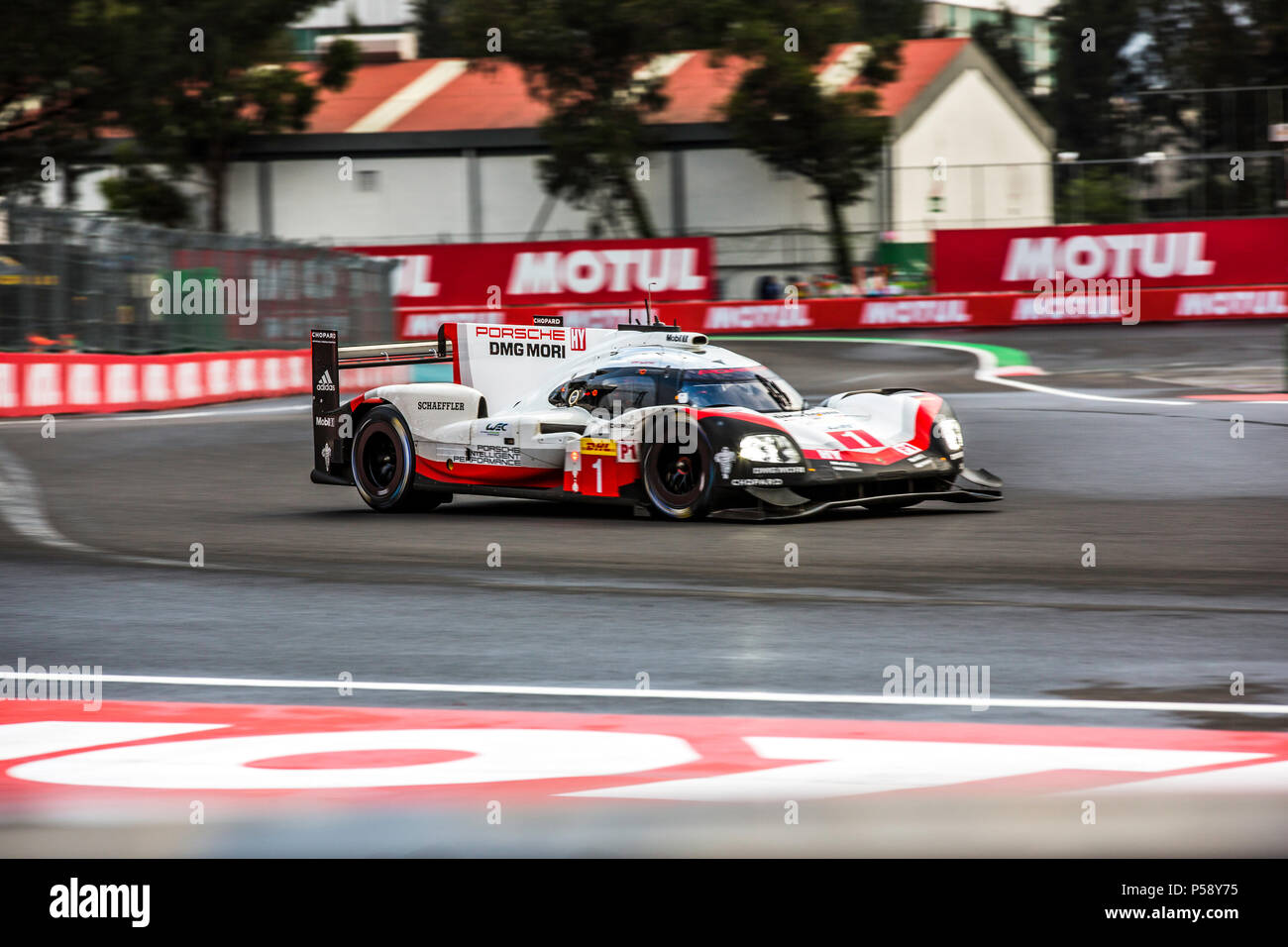 Lmp 1 cars hi-res stock photography and images - Alamy